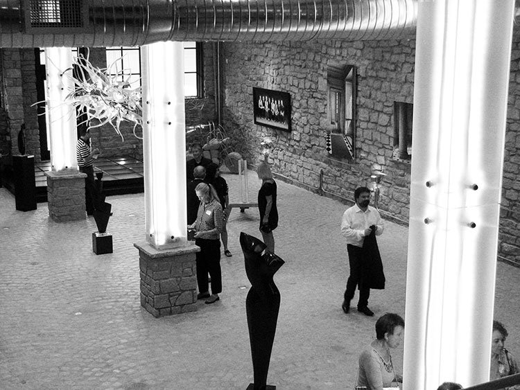 How to increase art gallery sales - strategies and techniques